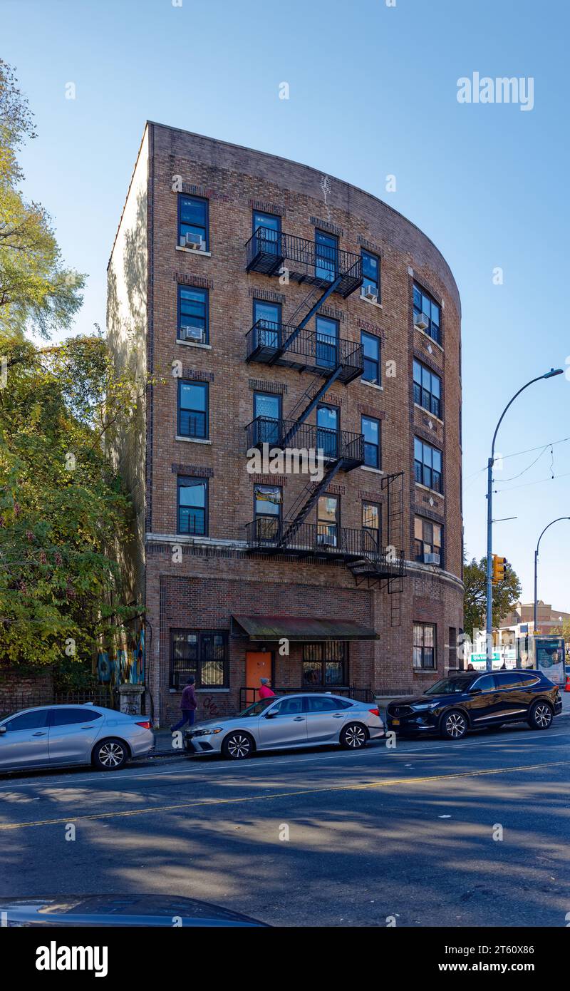 1982 University Avenue in Morris Heights, The Bronx, is a low-rise ...