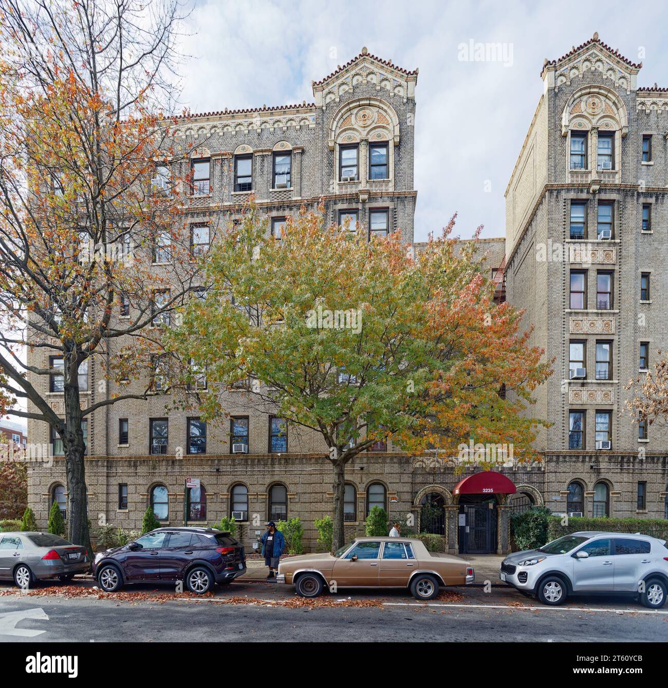 3235 Grand Concourse is a low-rise residential building in Jerome Park ...