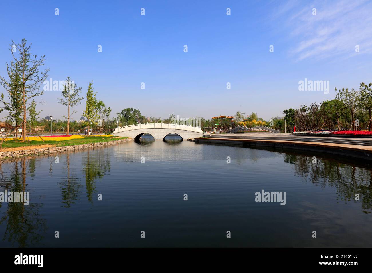 Double arch stone bridge Stock Photo - Alamy