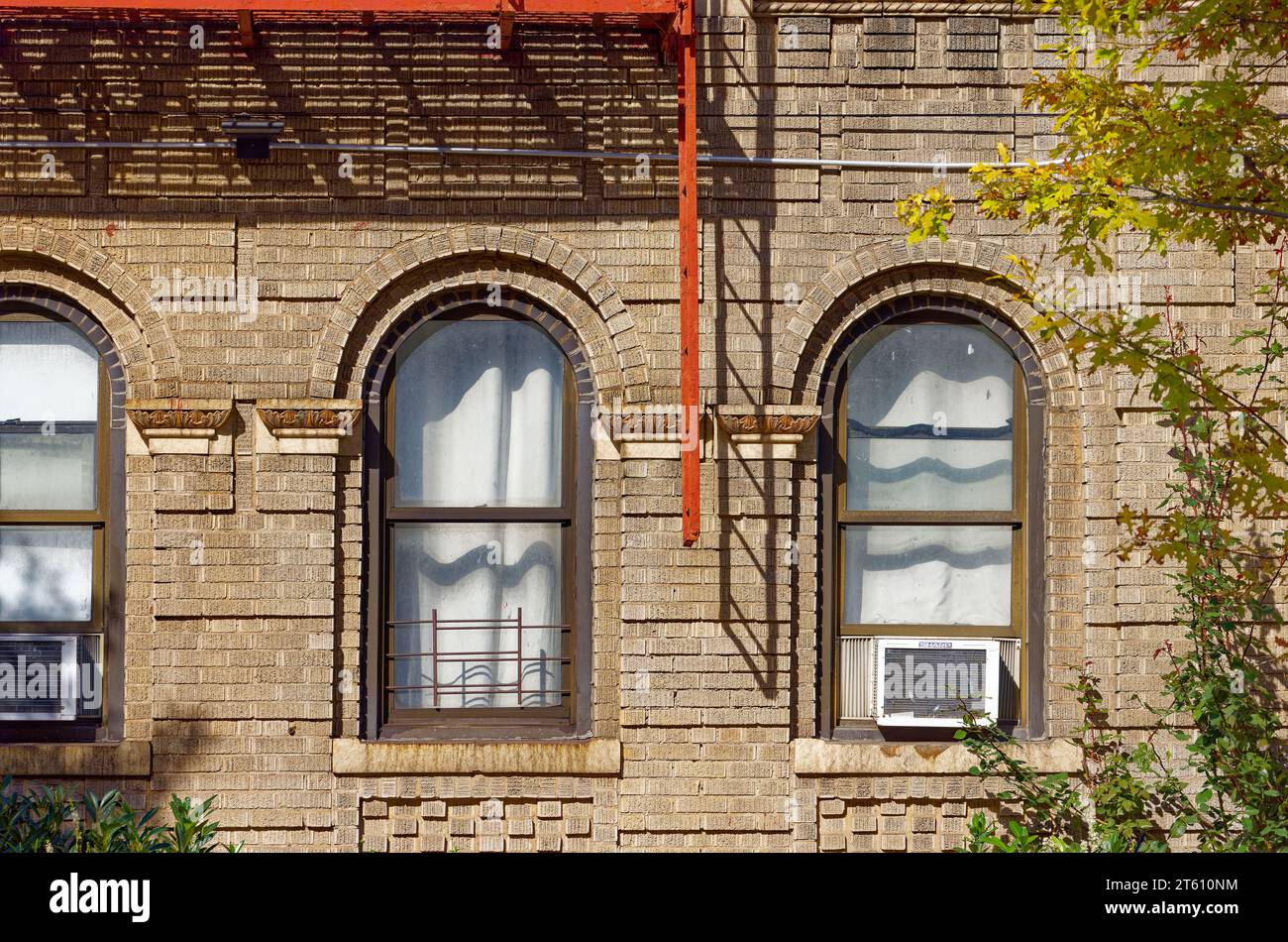 3235 Grand Concourse is a low-rise residential building in Jerome Park ...