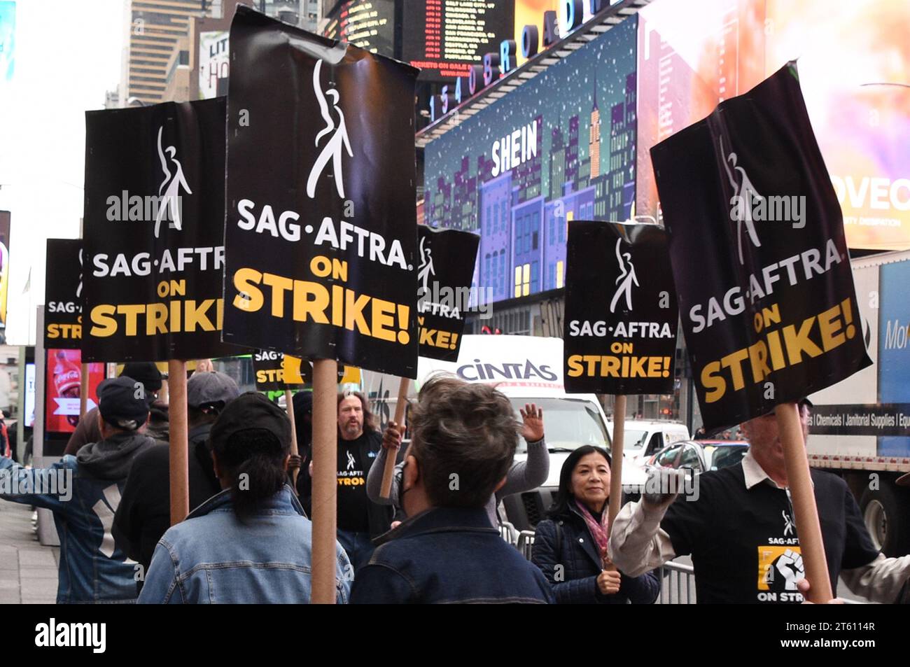 New York, NY, USA. 7th Nov, 2023. SAG-AFTRA Strike in front of the ...