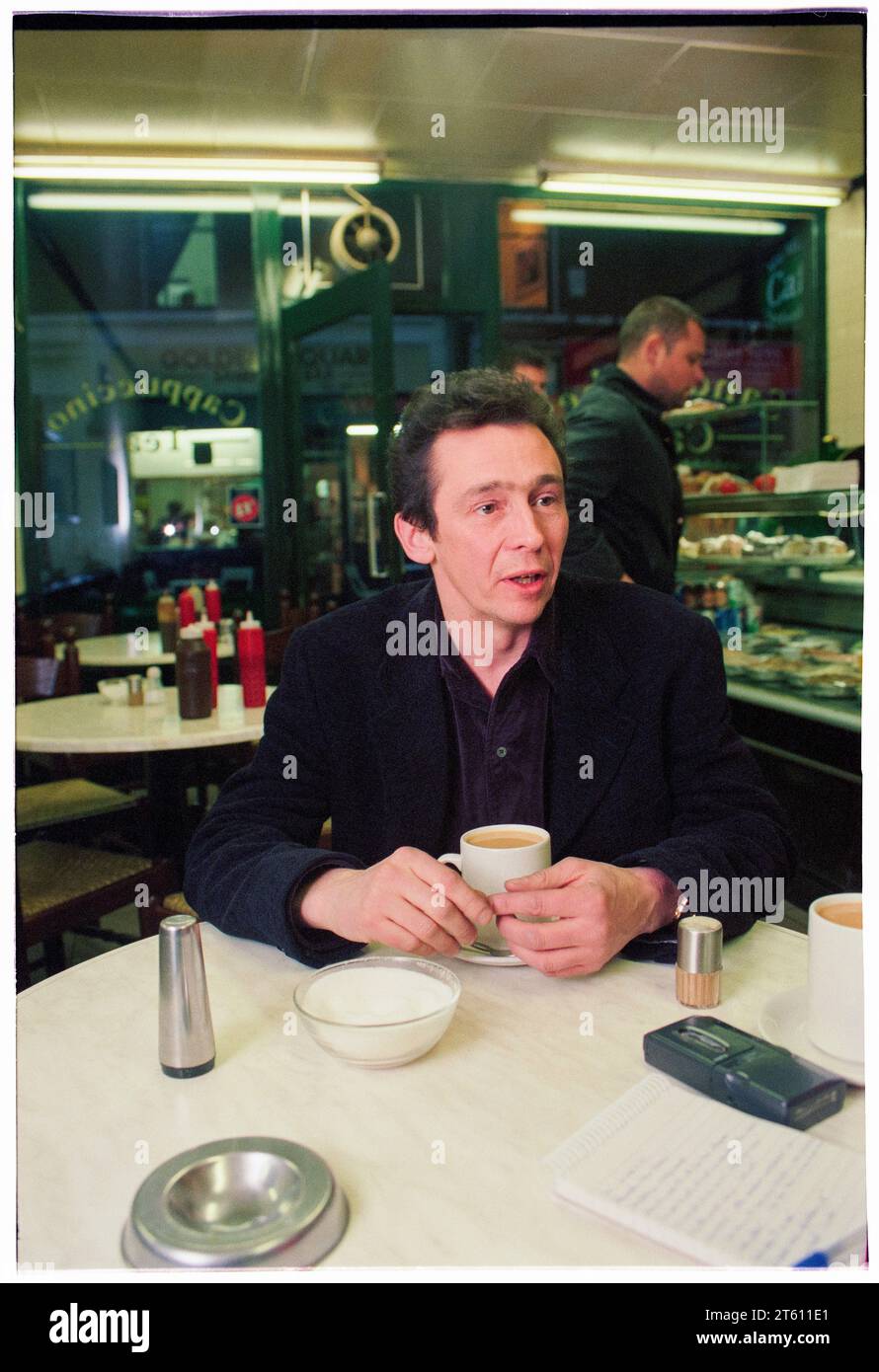 PAUL WHITEHOUSE, COMEDIAN, YOUNG, LONDON, 1996: Interview portrait of ...