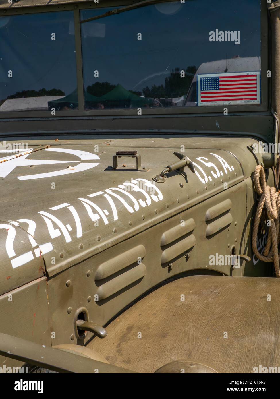 Side bonnet decals hi-res stock photography and images - Alamy