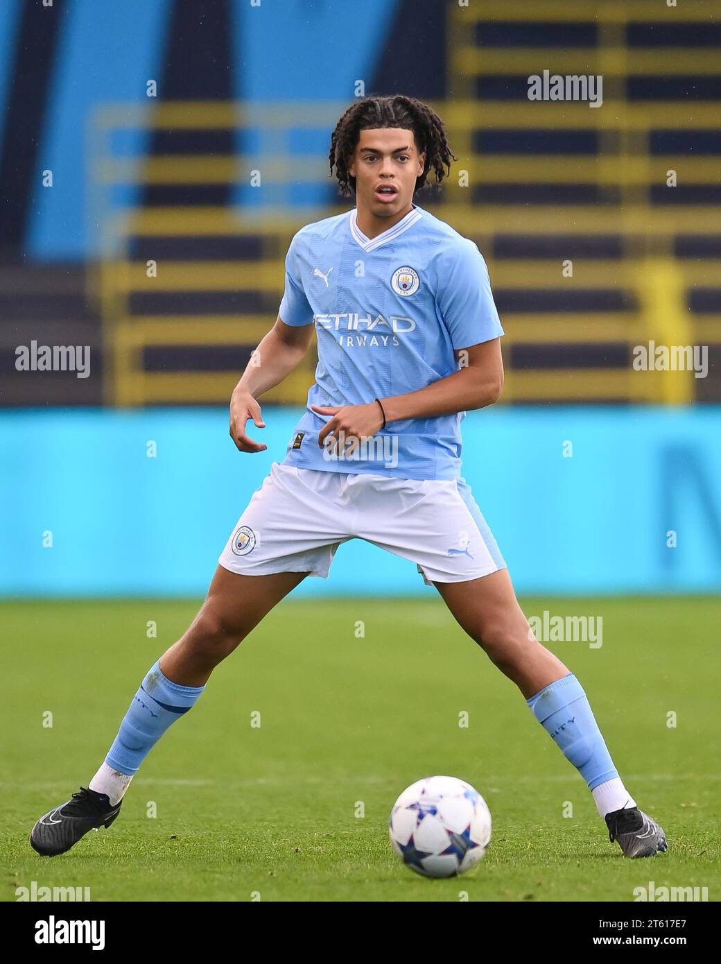 Manchester, UK. 7th Nov, 2023. Jahmai Simpson-Pusey of Manchester City ...