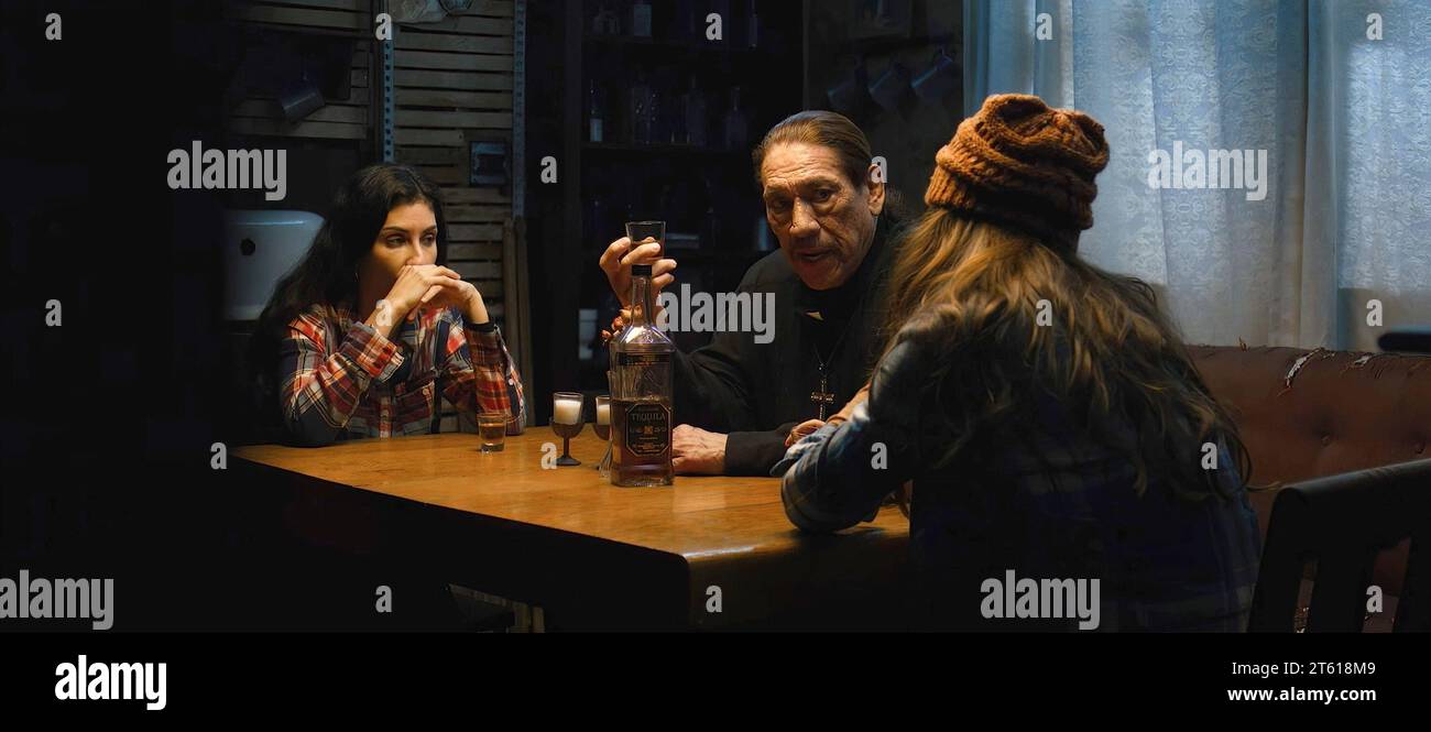 DEATH ON THE BORDER, from left: Kika Magalhaes, Danny Trejo, Shannon ...