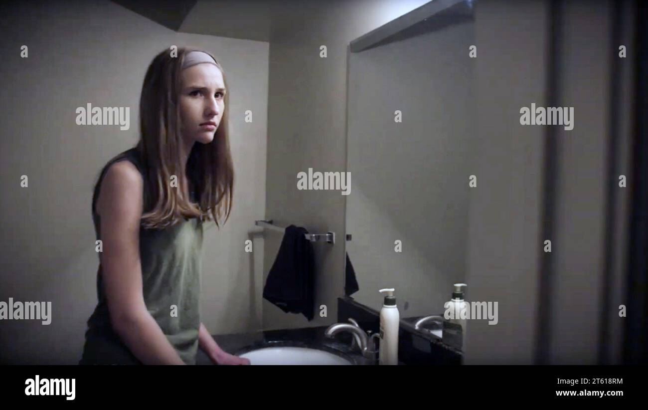 EDGE OF INSANITY, Violet Saxton, 2023. © Battleplan Productions ...