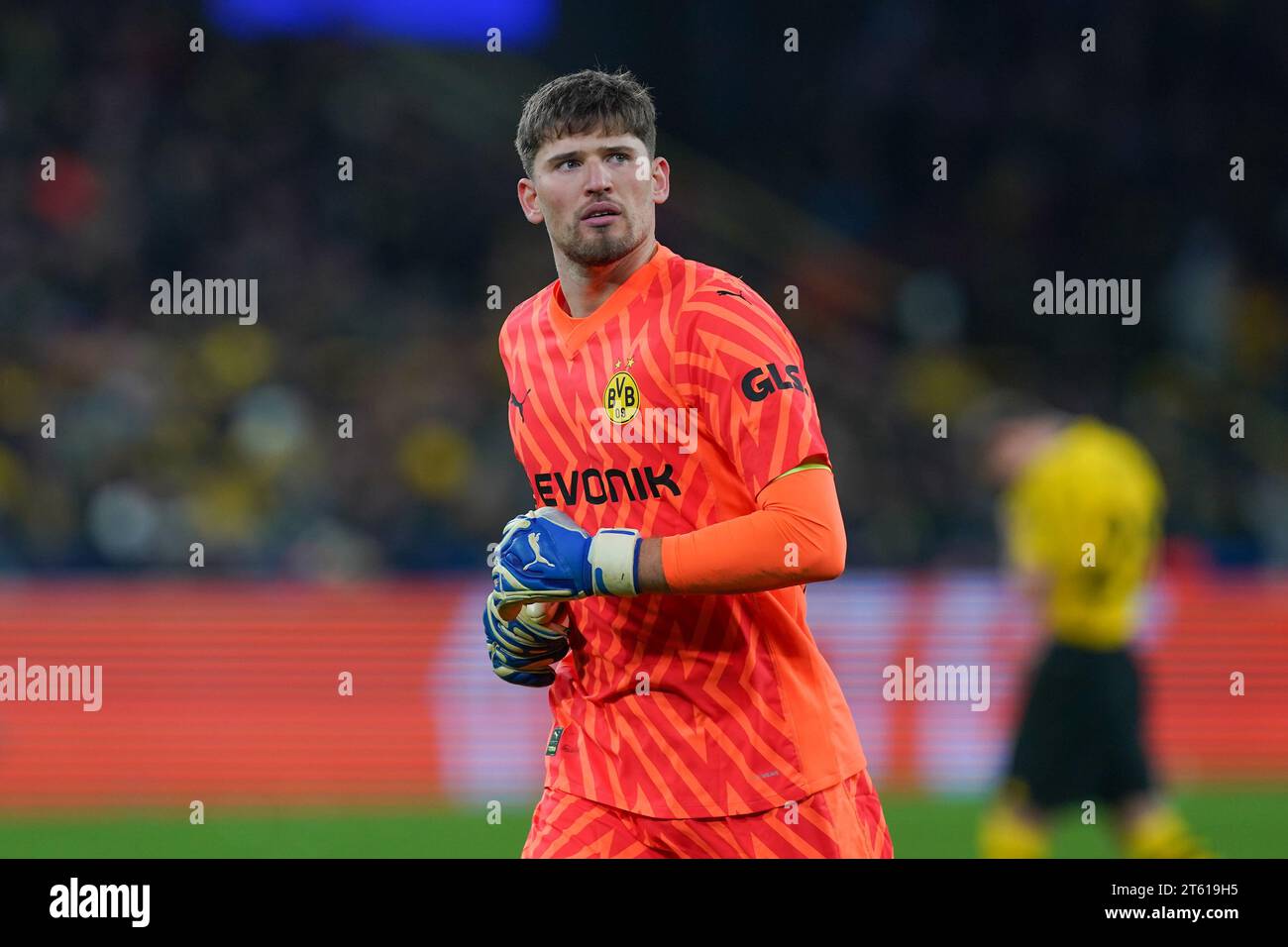 Gregor kobel bvb hi-res stock photography and images - Alamy