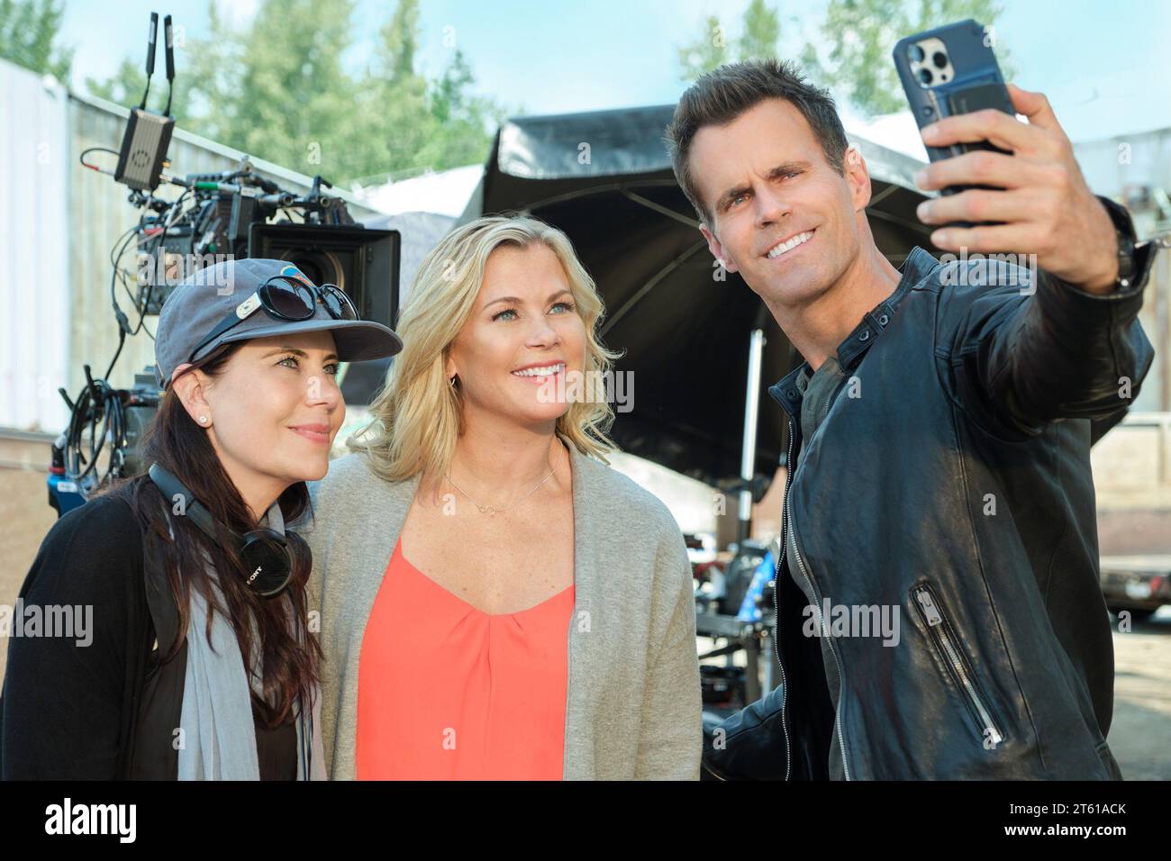 A ZEST FOR DEATH: A HANNAH SWENSEN MYSTERY, from left: Juliana Wimbles ...