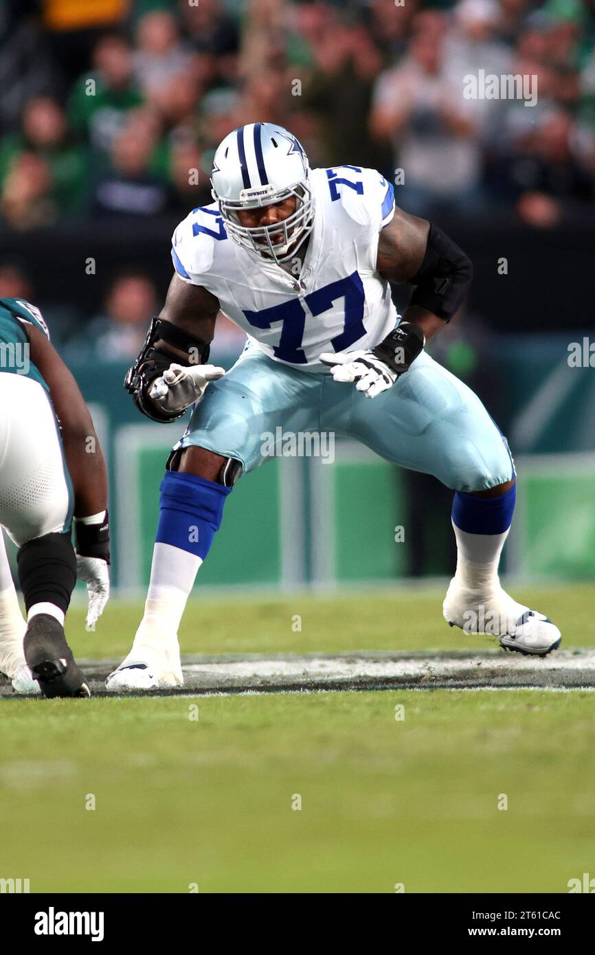 Dallas Cowboys offensive tackle Tyron Smith (77) blocks during an NFL ...