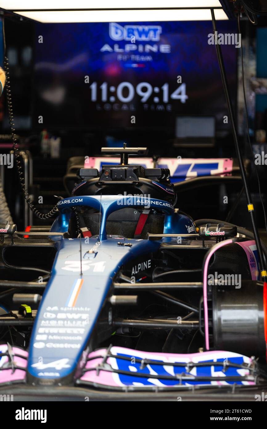 Alpine f1 mechanics hi-res stock photography and images - Alamy