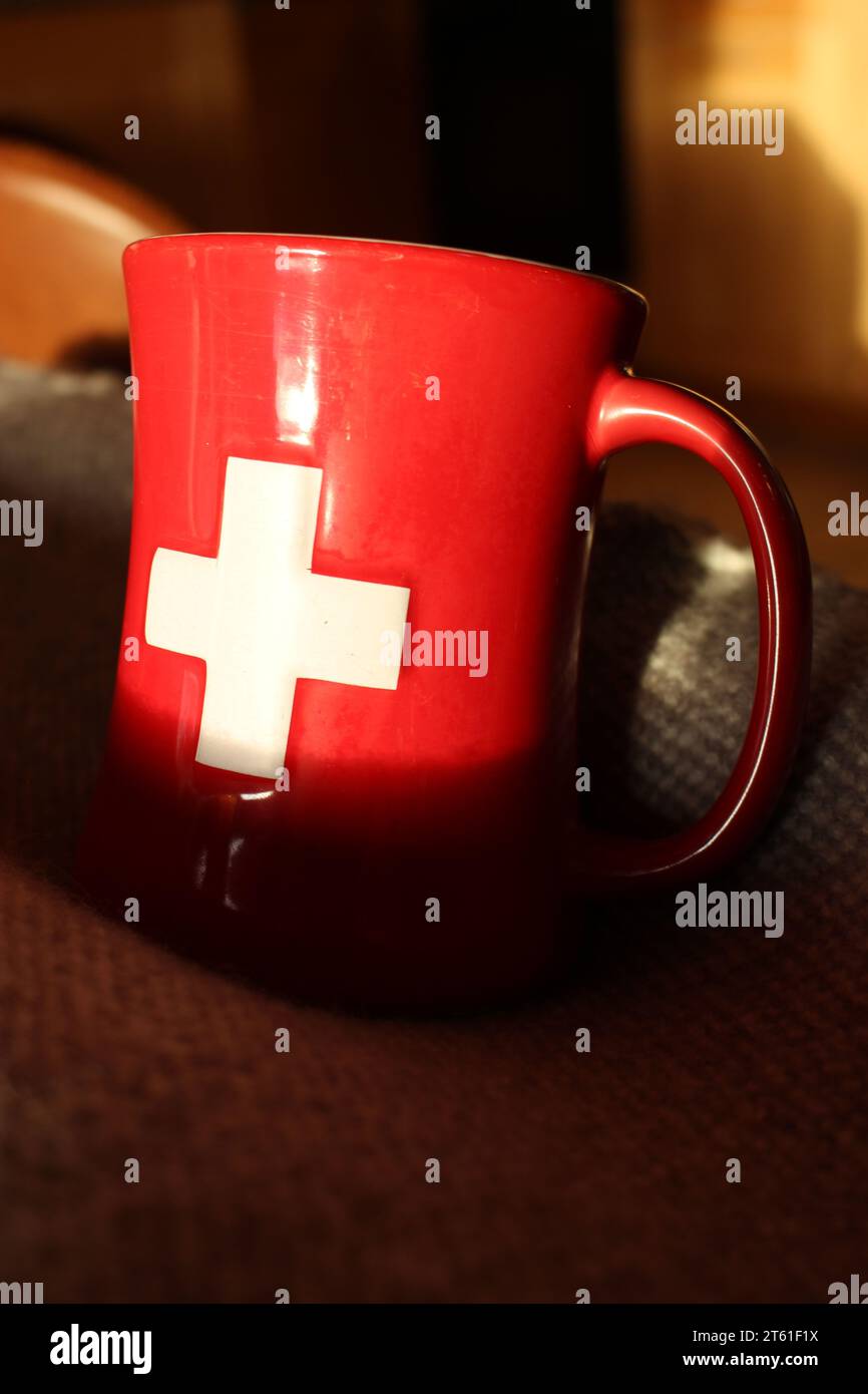 Health internet red cross hi-res stock photography and images - Alamy