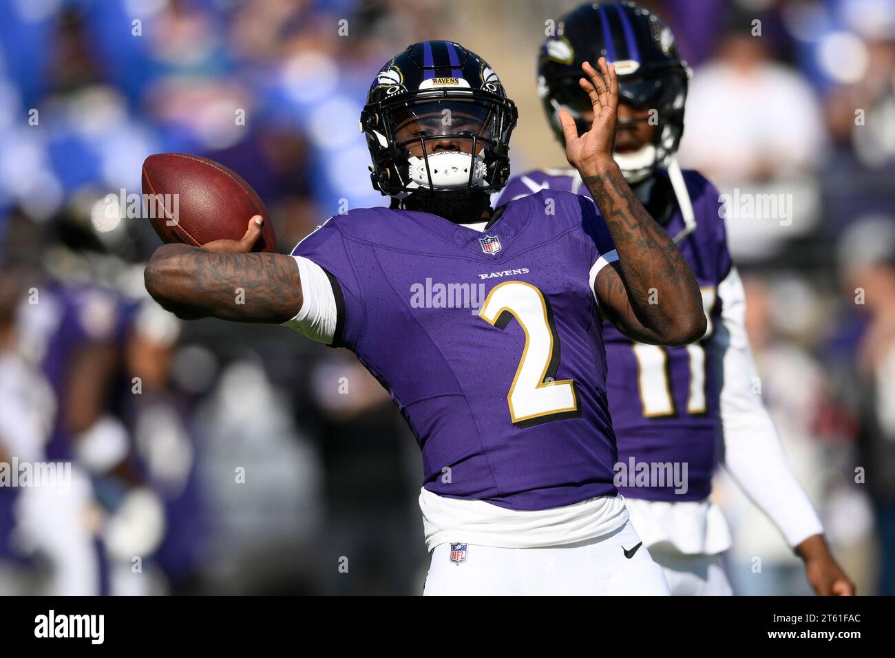 Baltimore Ravens quarterback Tyler Huntley (2) works out before an NFL ...
