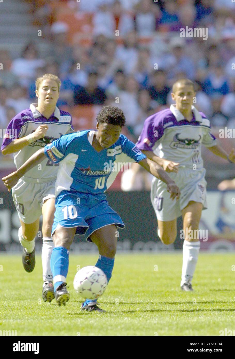 Inaugural WUSA game between the Washington Freedom and the Bay Area ...
