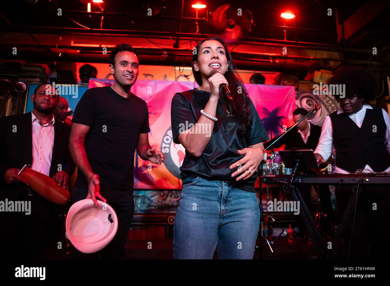 Republican presidential candidate Vivek Ramaswamy and his wife, Apoorva ...