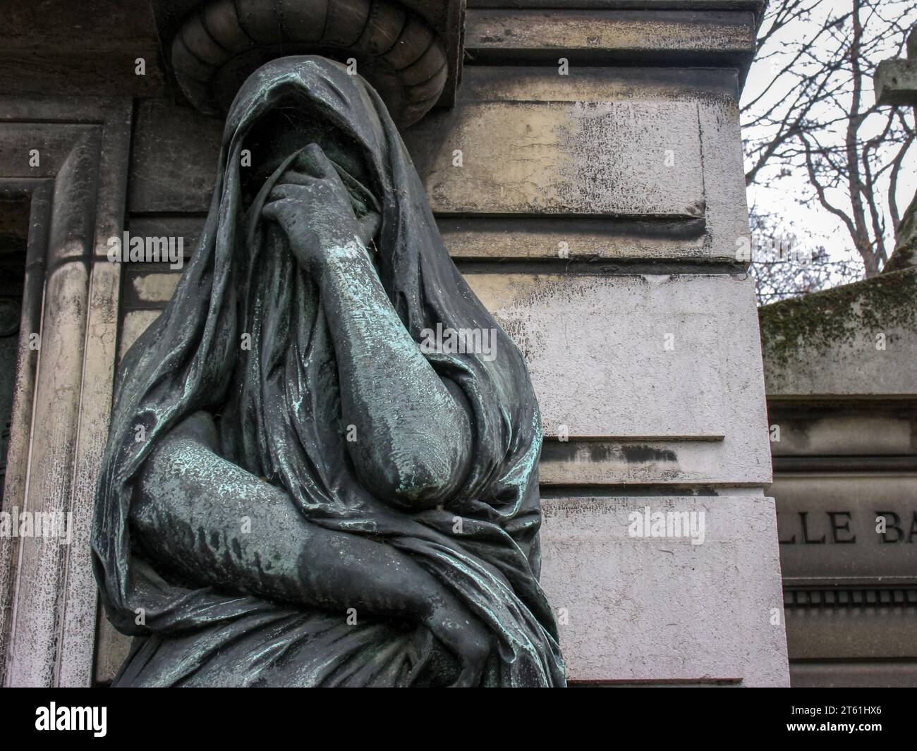 Tombs in the Cimetière du Père-Lachaise, Paris, France. Image taken in ...