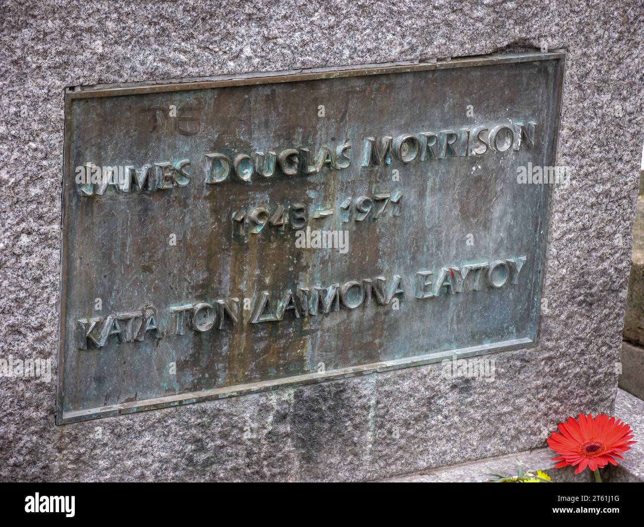 Grave of American singer Jim Morrison in the Cimetière du Père-Lachaise ...