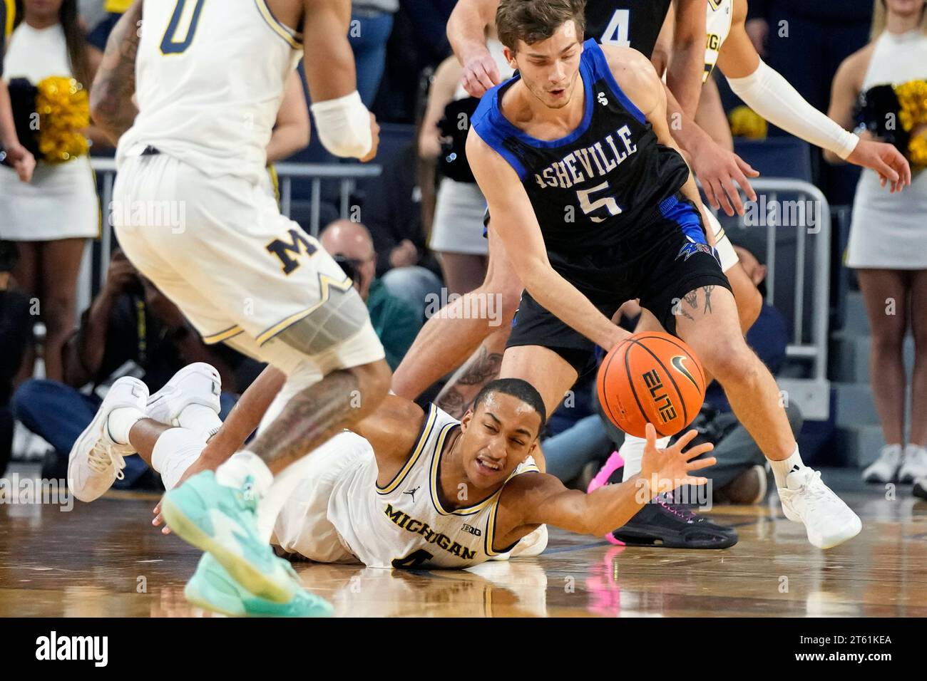 Michigan forward Terrance Williams II (5) and North Carolina Asheville ...