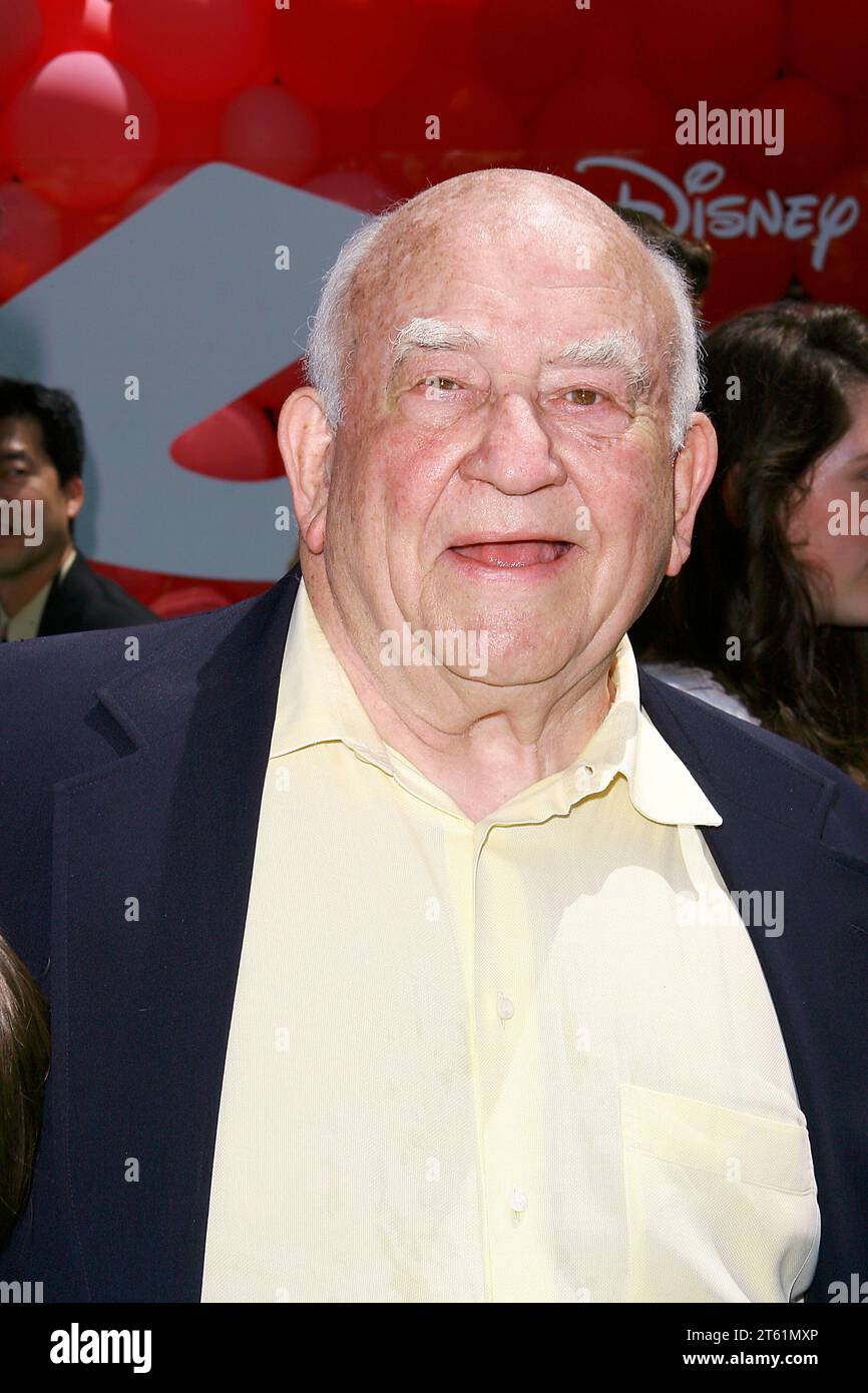 Ed Asner at the Los Angeles Premiere of Disney Pixar's "Up" - Arrivals ...