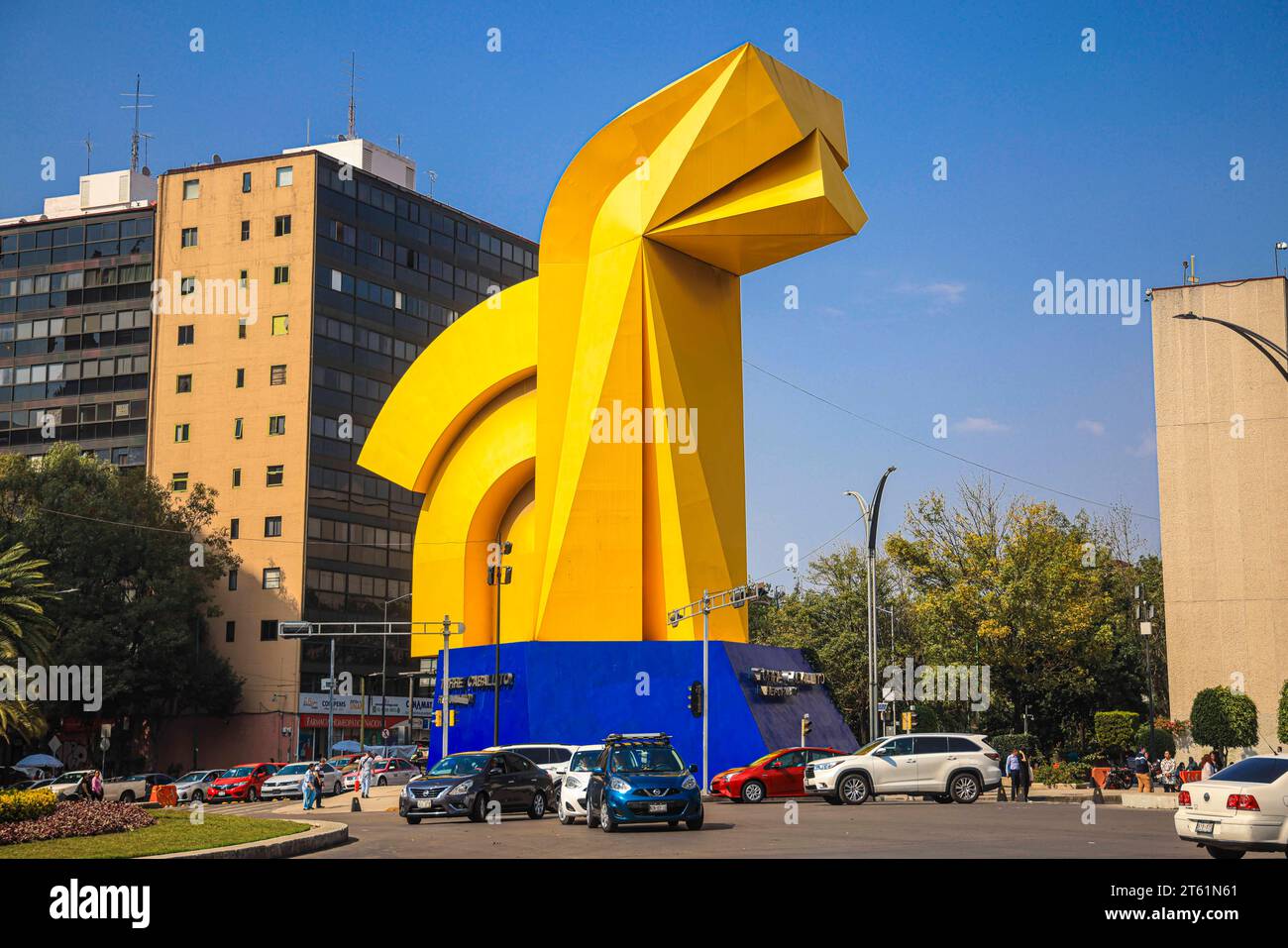 Statue El Caballito, yellow in color by sculptor Enrique Carbajal ...