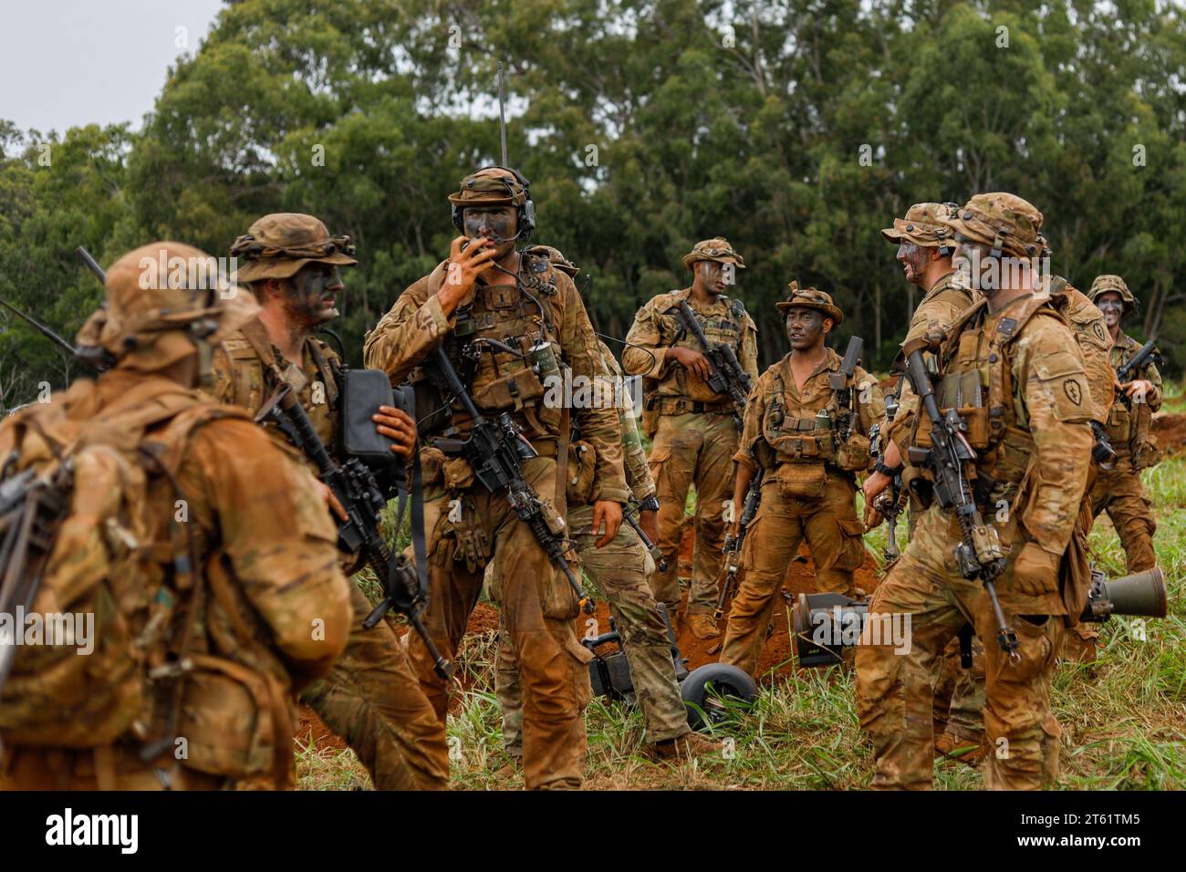 U.S. Army Soldiers assigned to 2nd Battalion, 27th Infantry Regiment ...