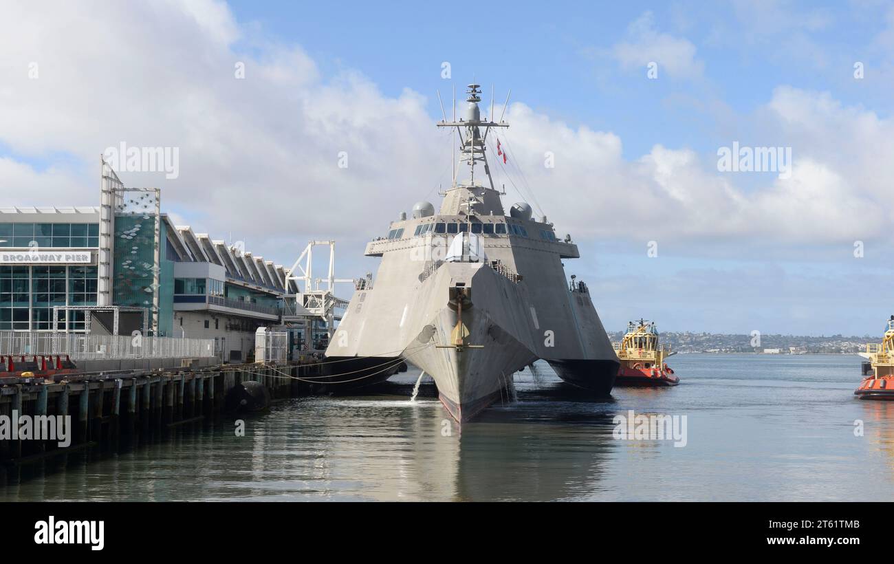 The Independence-variant littoral combat ship USS Jackson (LCS 6 ...