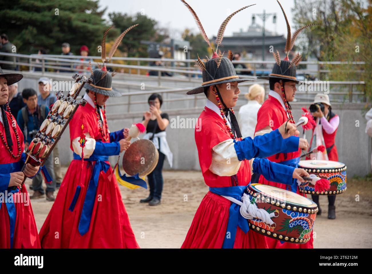 Reenactment of change of Korean royal guards ceremony in historical ...