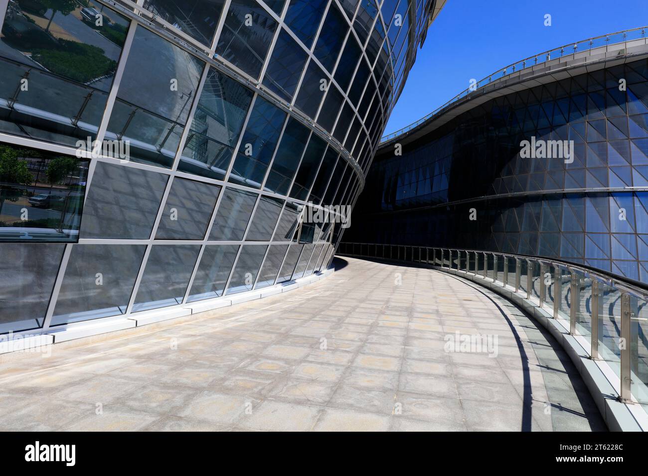 glass curtain wall construction Stock Photo - Alamy