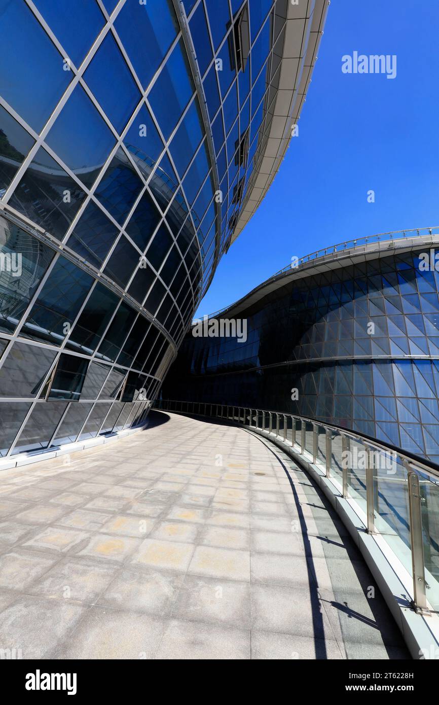 glass curtain wall construction Stock Photo - Alamy