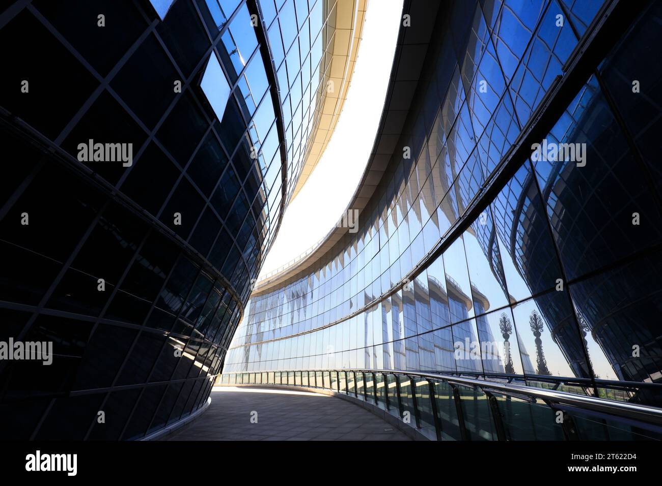 glass curtain wall construction Stock Photo - Alamy