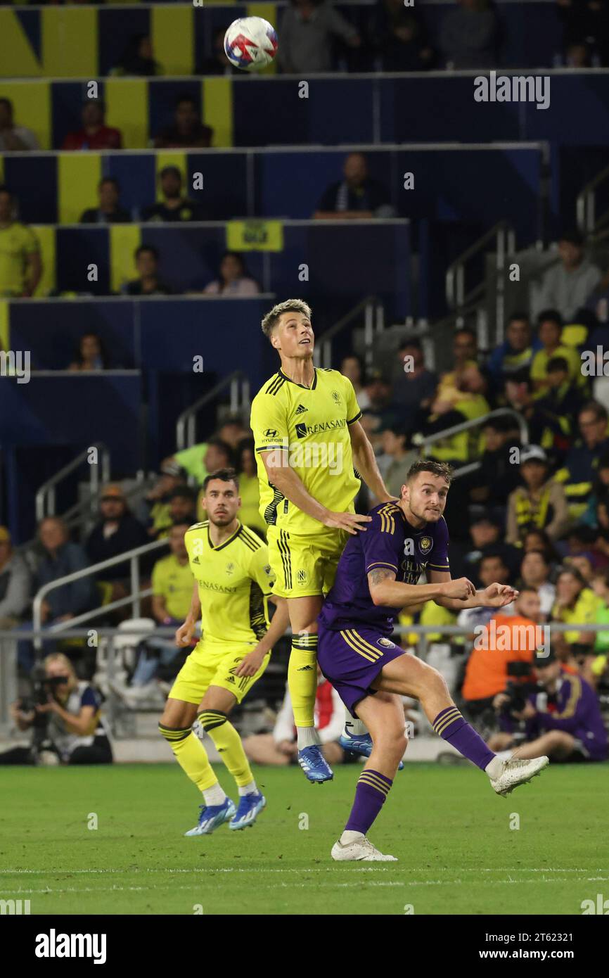 NASHVILLE, TN - NOVEMBER 07: Nashville SC forward Sam Surridge (9) goes ...
