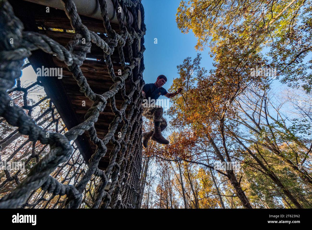 Fort Knox, Kentucky, USA. 5th Nov, 2023. A JROTC cadet jumps from the ...