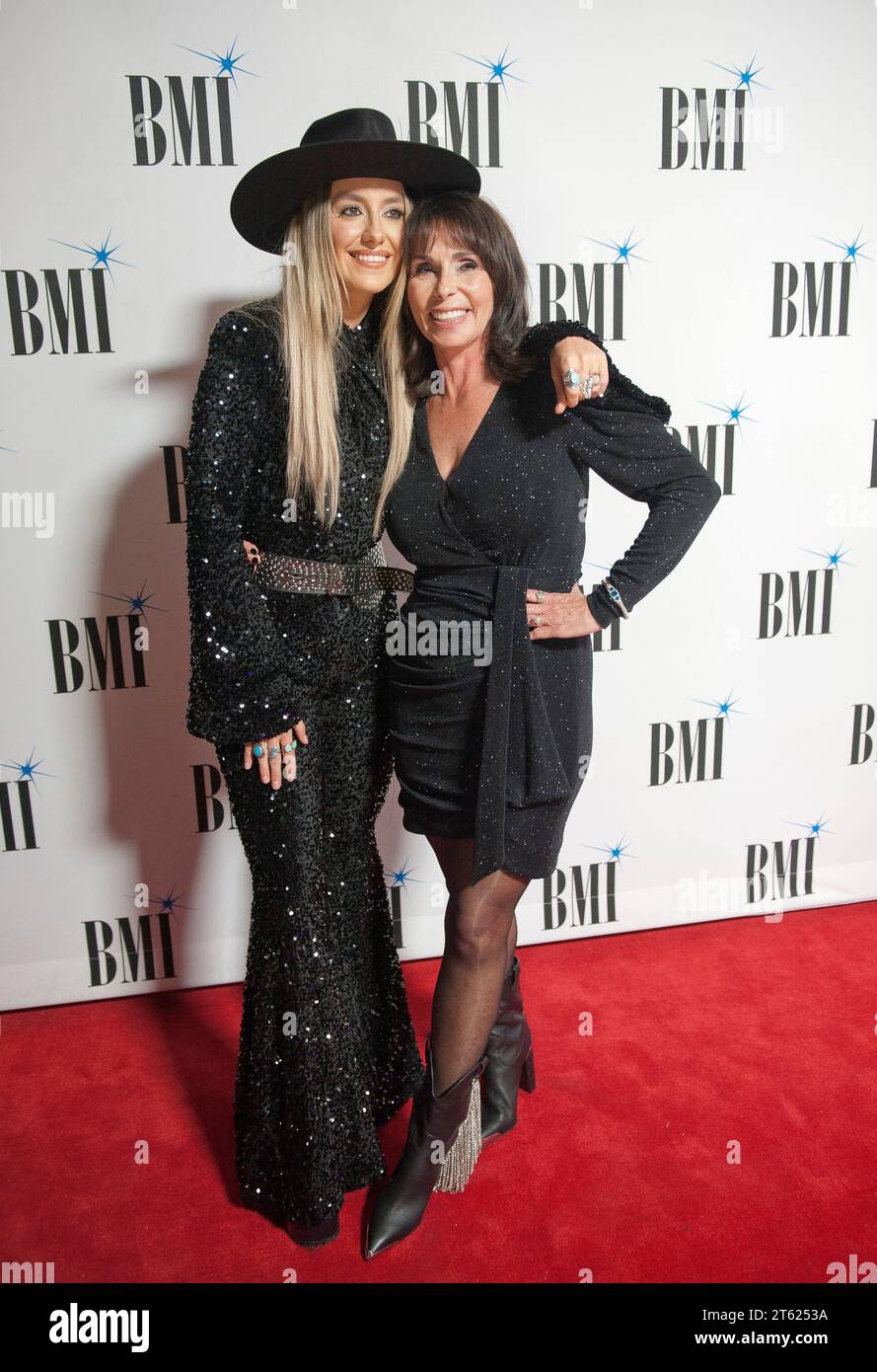 Nov. 07, 2023 - Nashville, Tennessee; USA - Musician LAINEY WILSON and ...