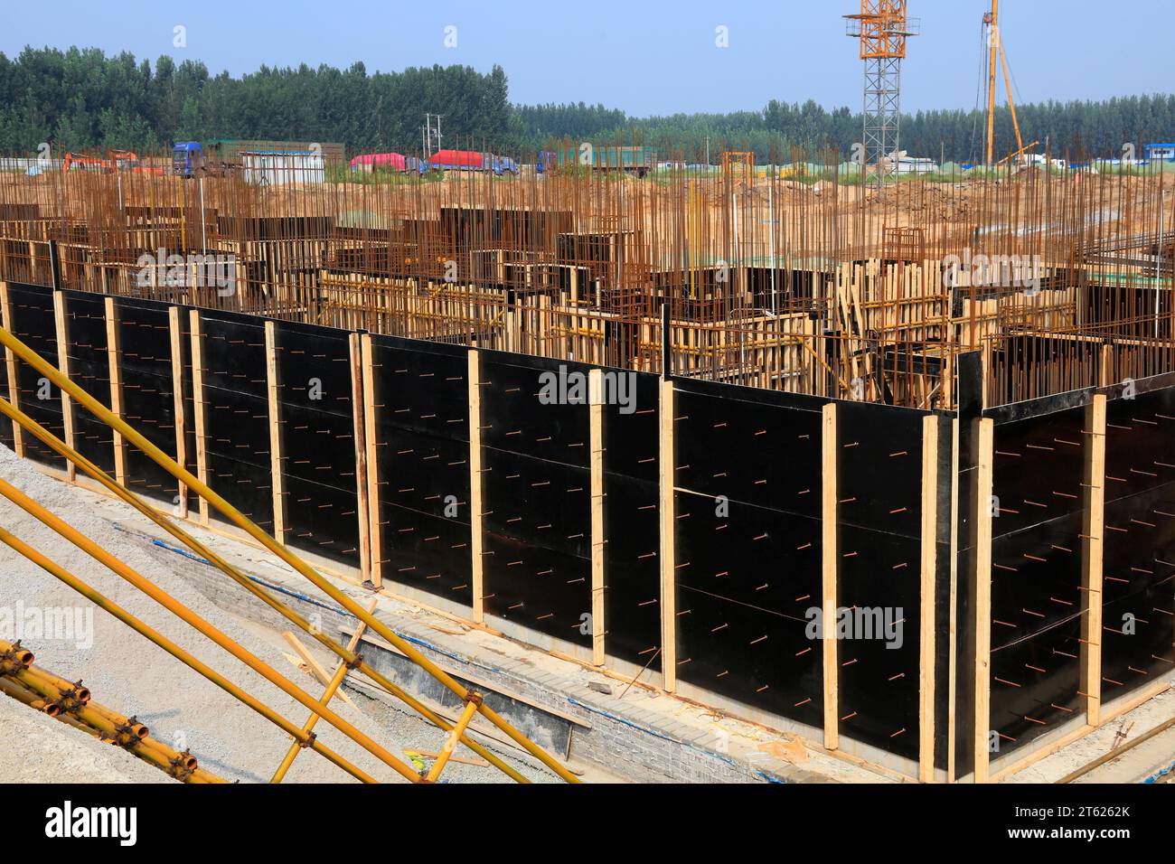 Wood bracket in a construction sites Stock Photo - Alamy