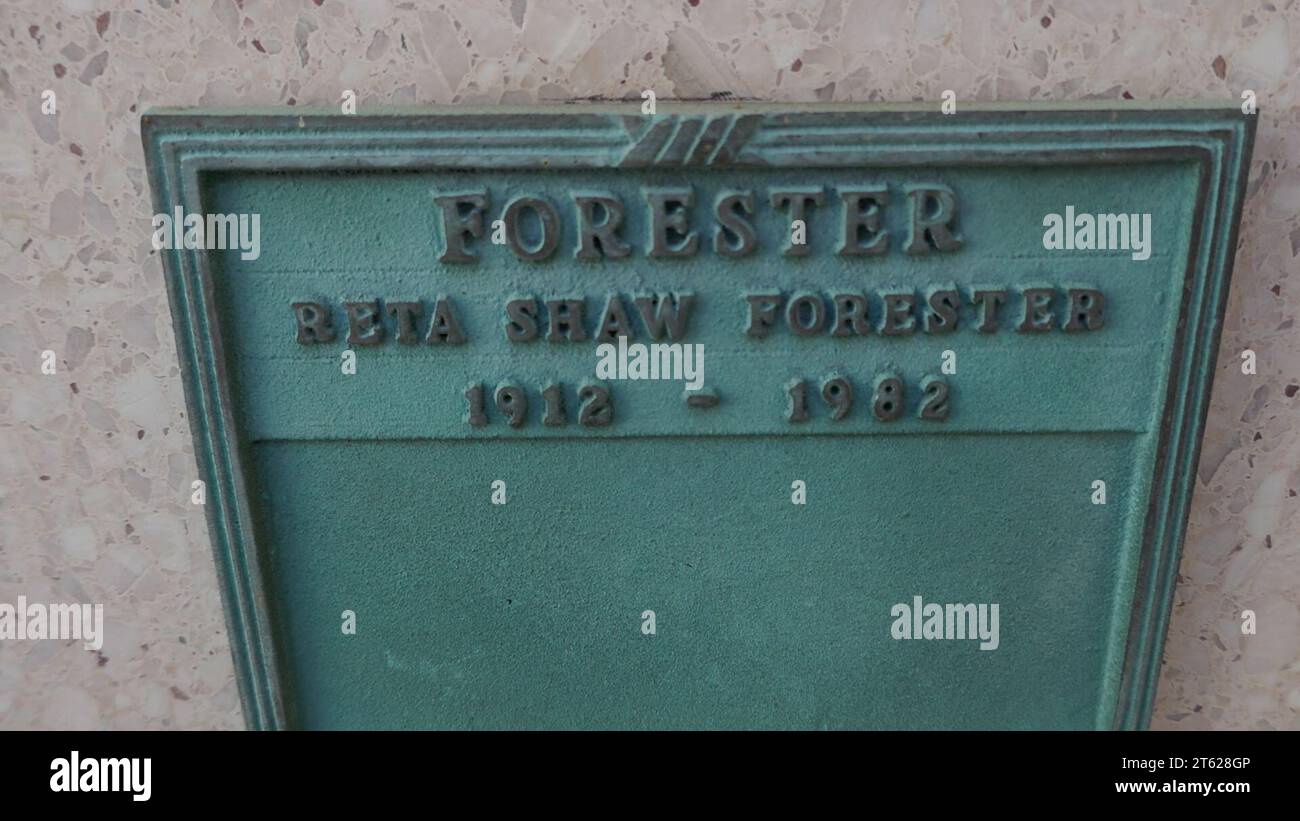 Los Angeles, California, USA 6th November 2023 Actress Reta Shaw Grave ...