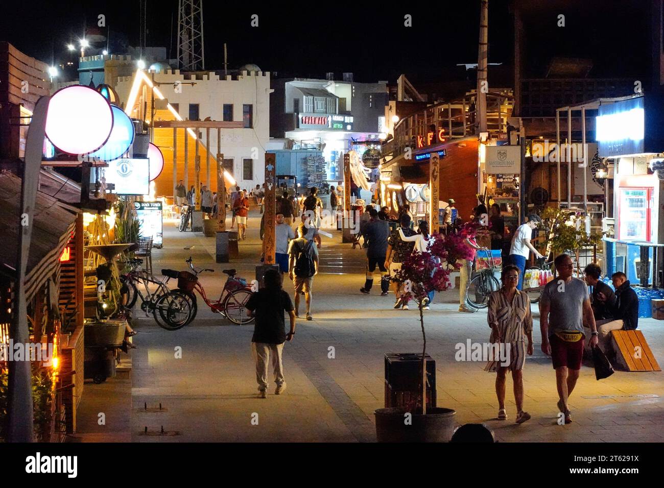 Geschäfte, Restaurants, Andenken, Touristen, Mashraba Street, Dahab ...