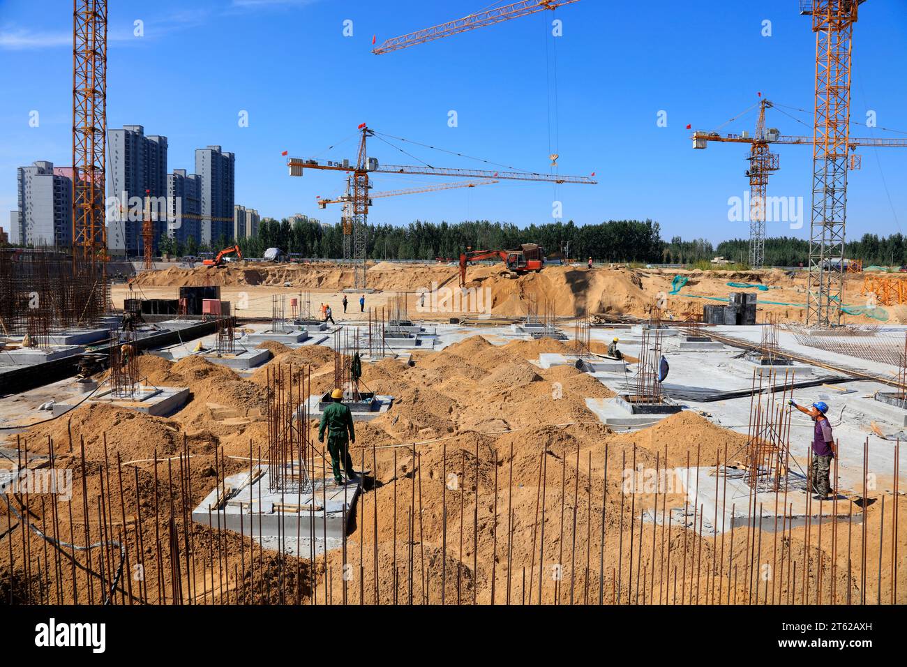 Construction site scene Stock Photo - Alamy