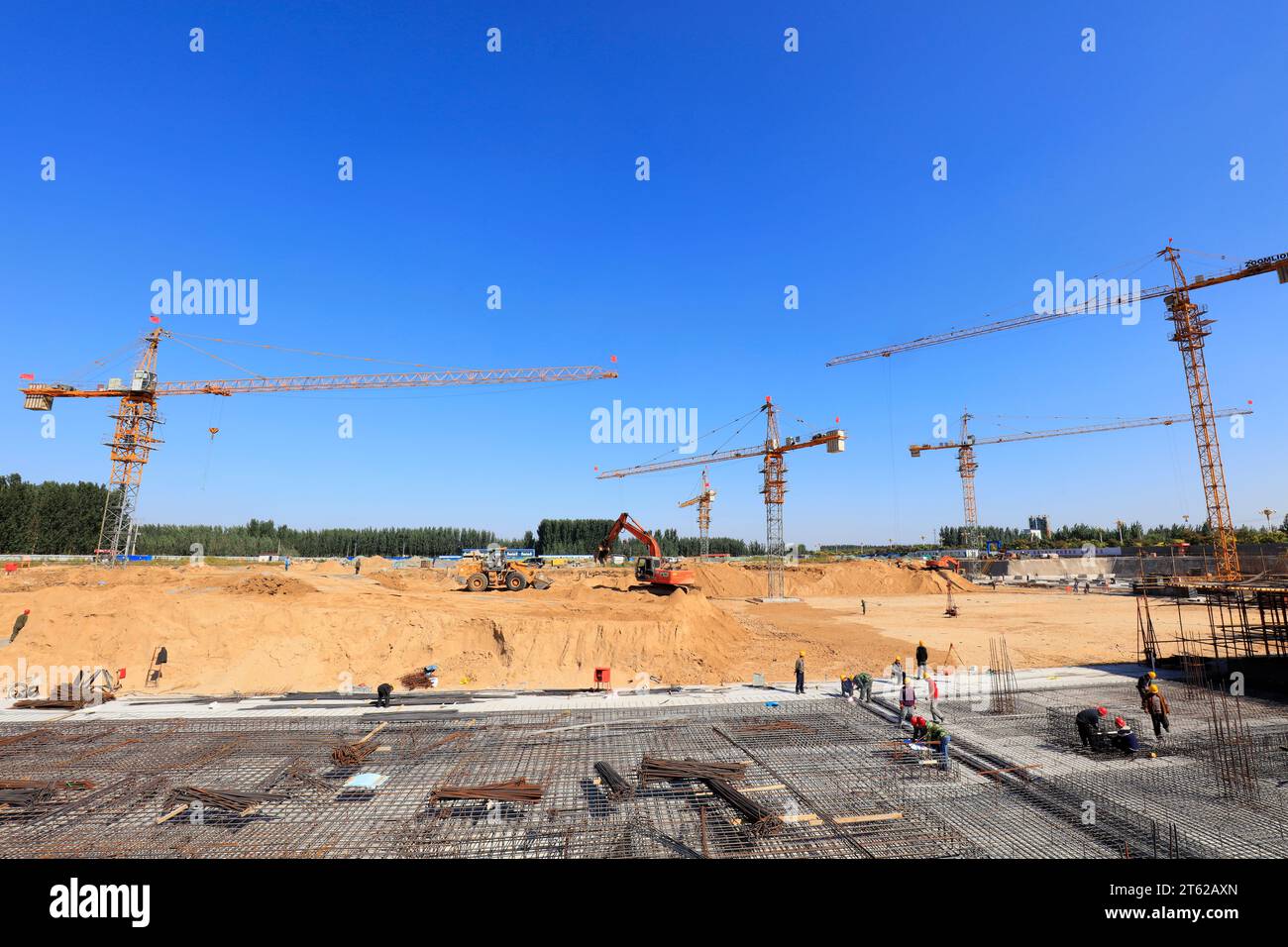 Construction site scene Stock Photo - Alamy