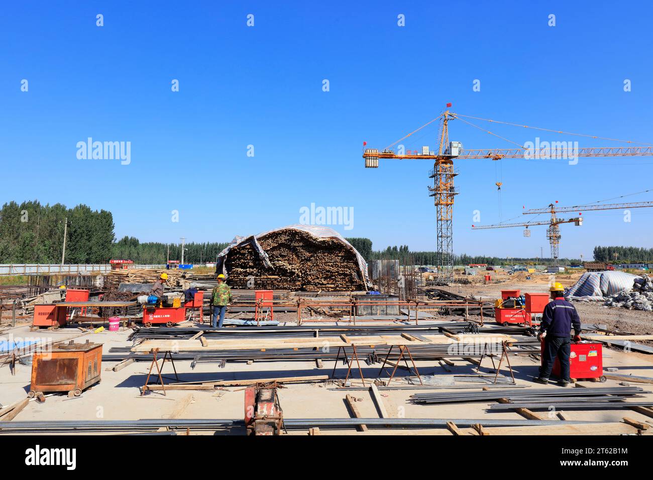 Construction site scene Stock Photo - Alamy
