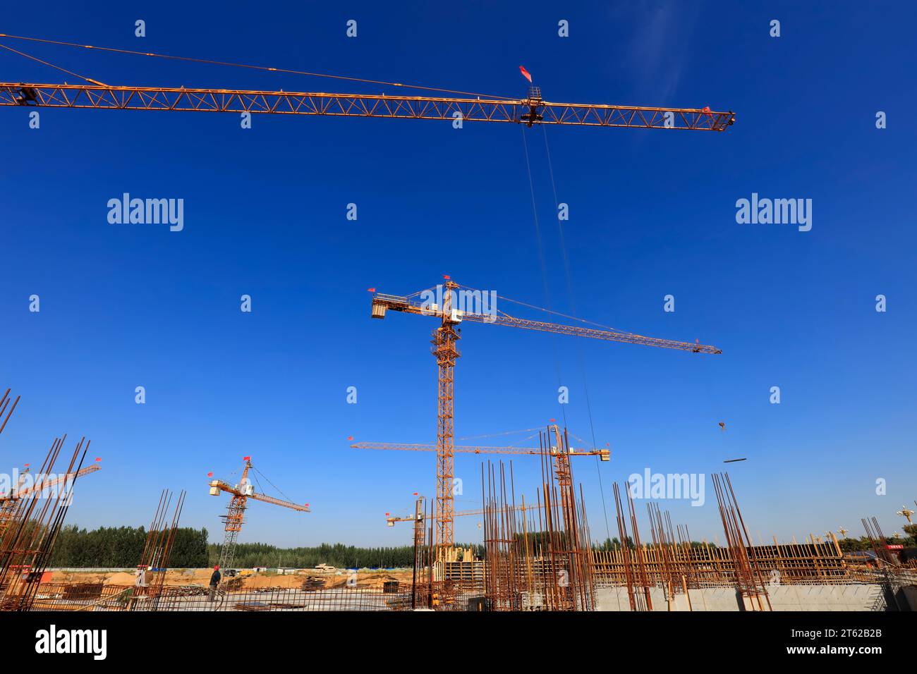 Construction site scene Stock Photo - Alamy
