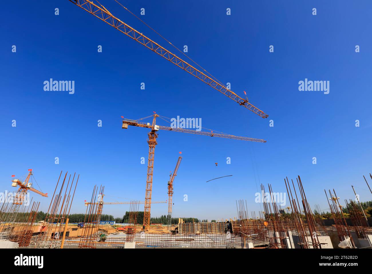 Construction site scene Stock Photo - Alamy