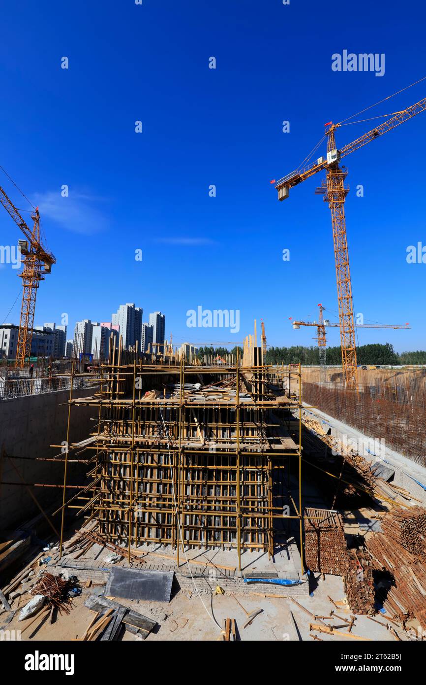 Construction site scene Stock Photo - Alamy