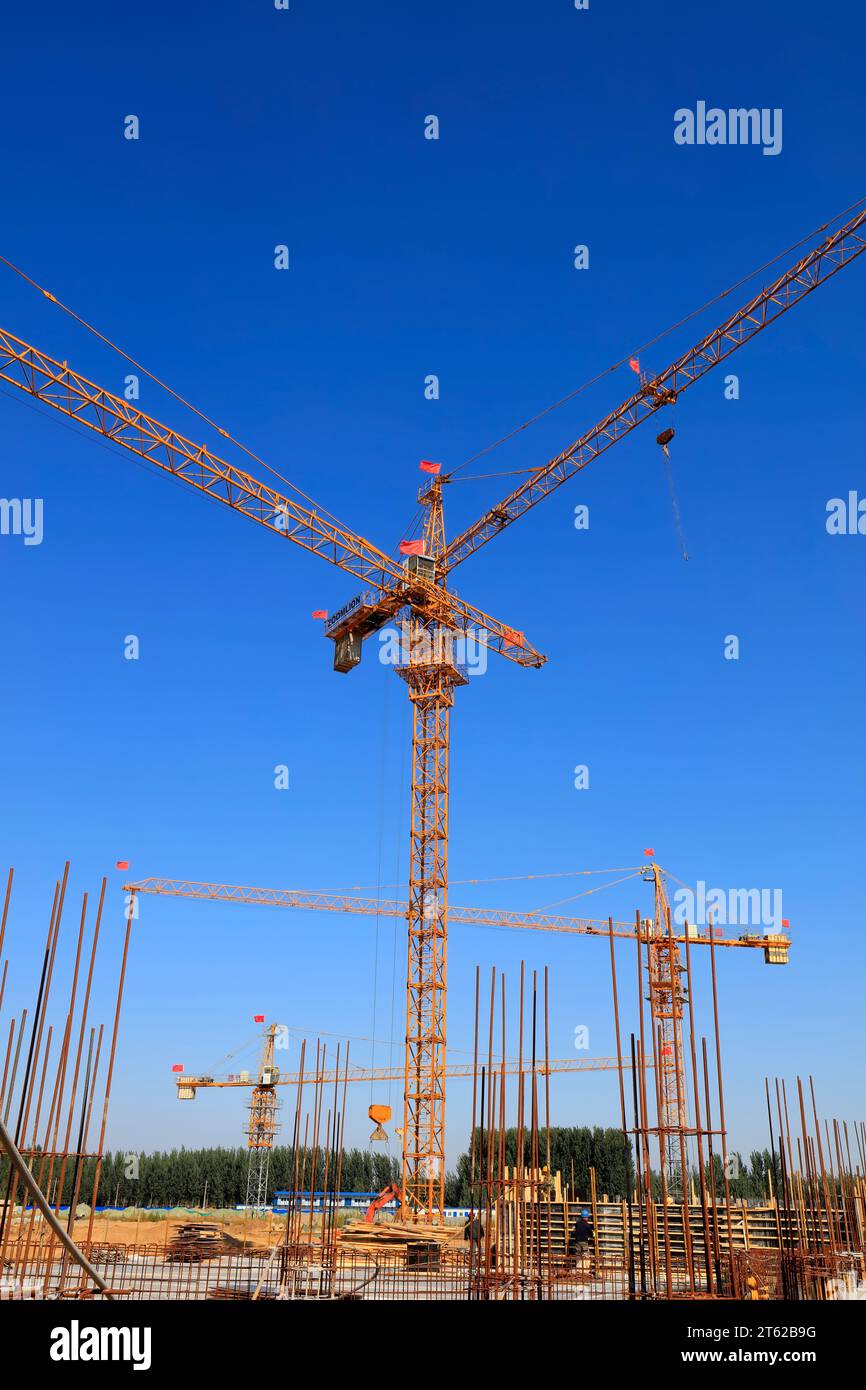 Steel components in the construction site Stock Photo - Alamy