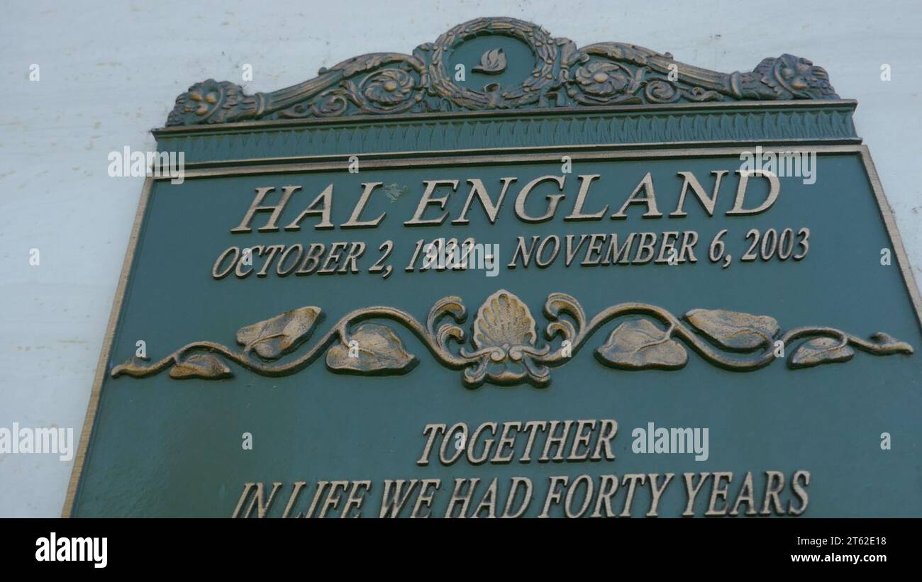 Los Angeles, California, USA 6th November 2023 Hal England Grave in ...