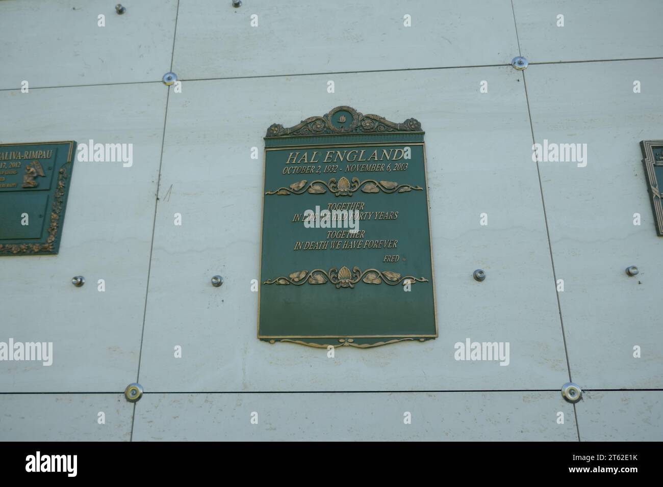 Los Angeles, California, USA 6th November 2023 Hal England Grave in ...
