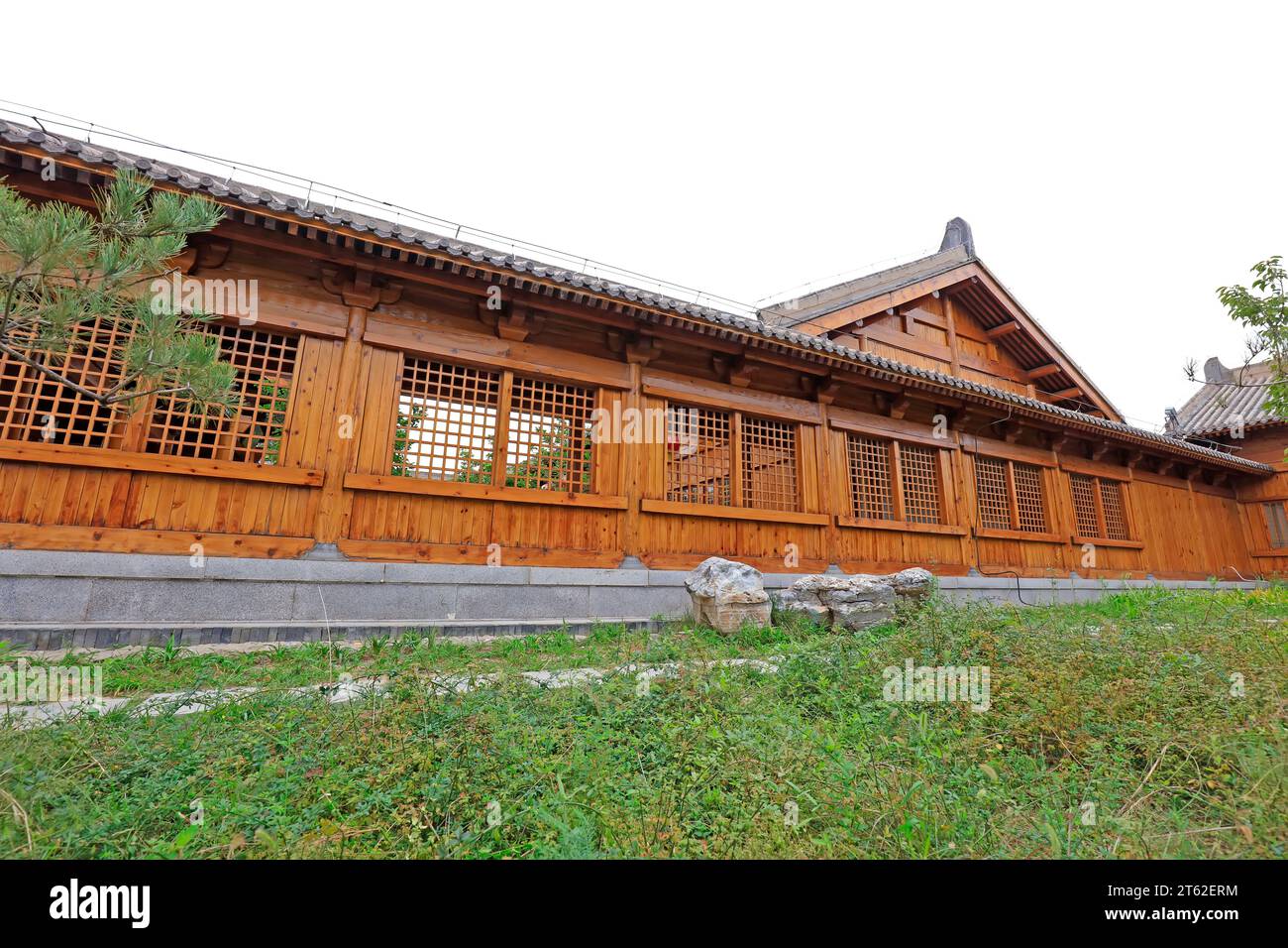 Chinese wooden building structure Stock Photo - Alamy