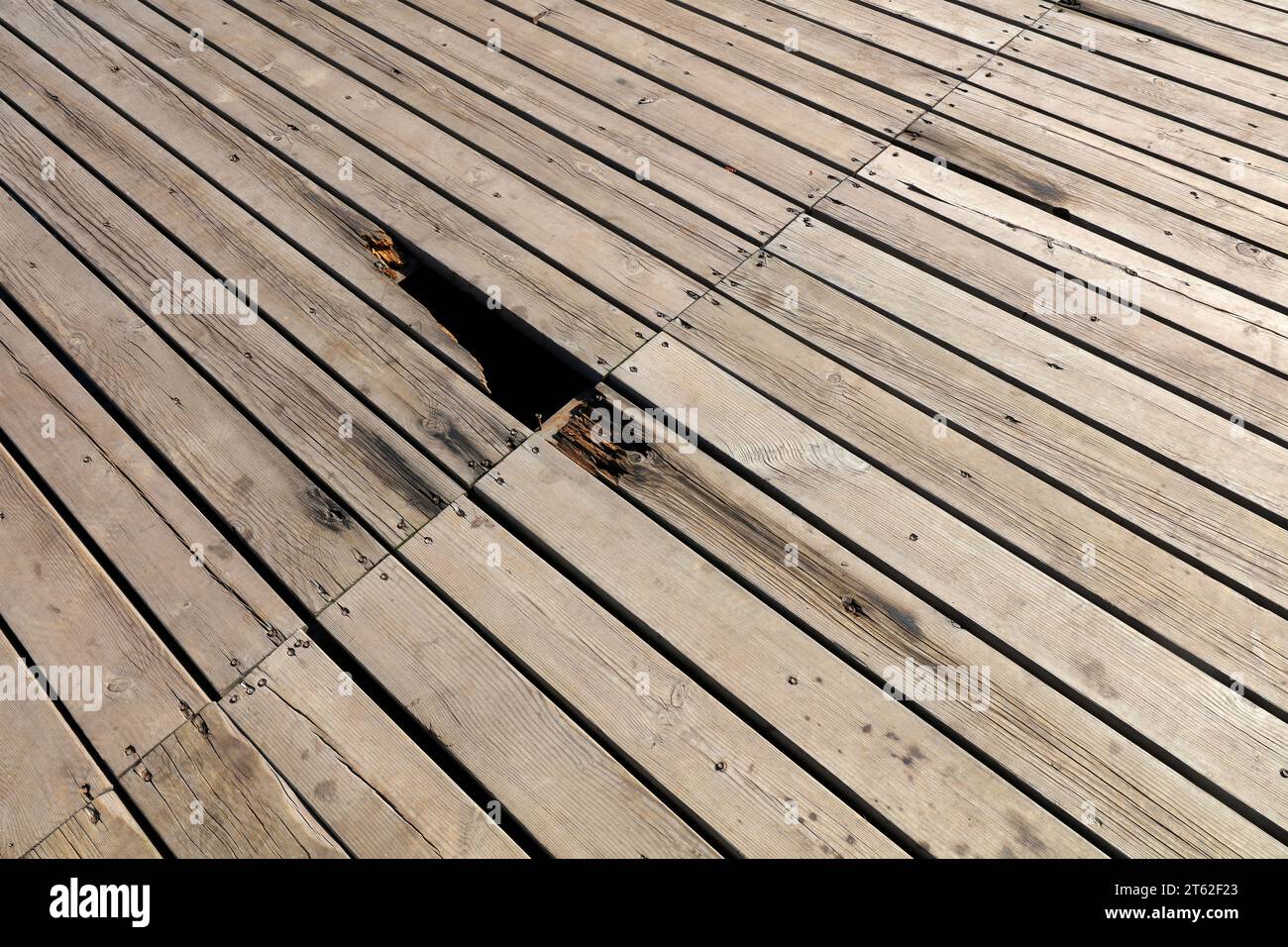 A broken wooden platform Stock Photo - Alamy