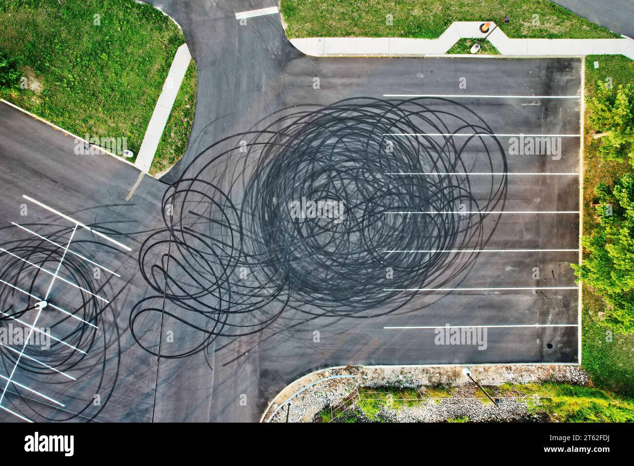 Burning tire tracks hi-res stock photography and images - Alamy