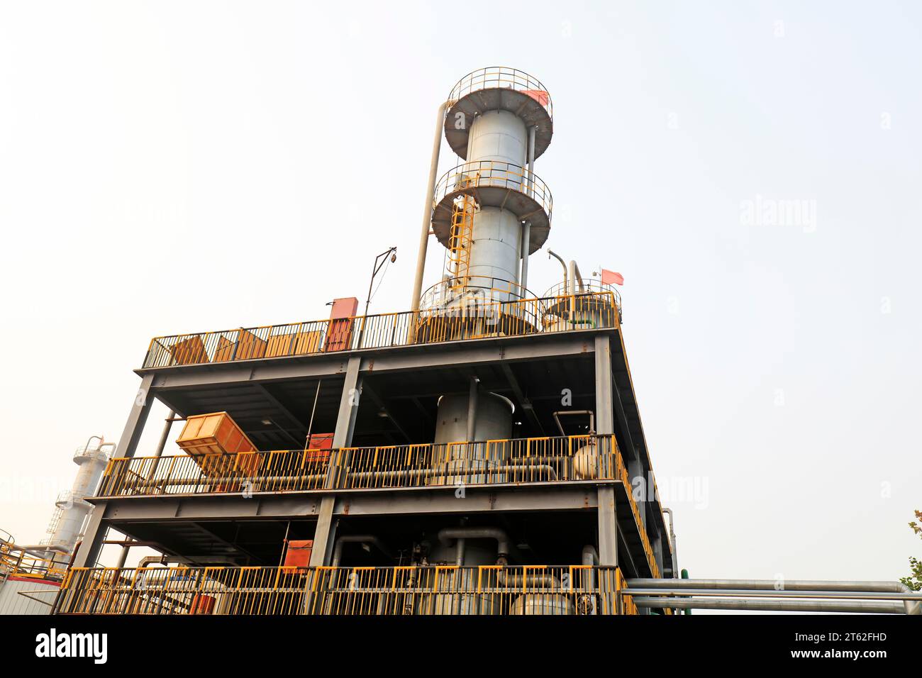 Distillation tower piping distillation tower hi-res stock photography ...