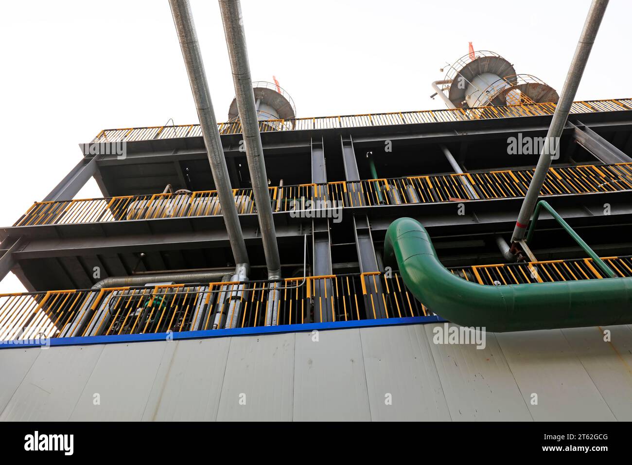 Chemical rectification equipment pipeline Stock Photo - Alamy