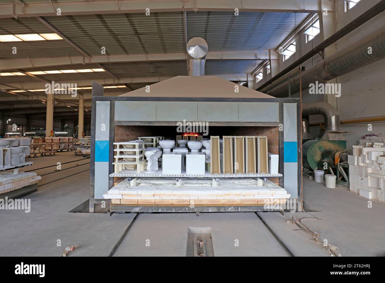 Kiln for sintering hi-res stock photography and images - Alamy